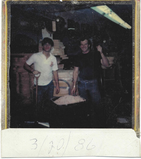 Handmade Windsor Chair - D. R. Dimes - Handcraft Furniture